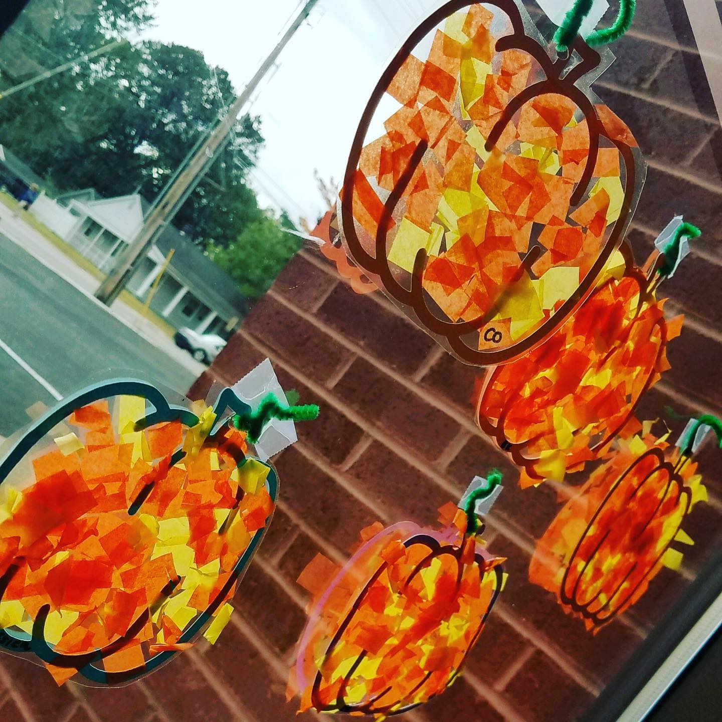 Easy Fall Pumpkin Suncatcher Craft For Kids Easy Fall Pumpkin Suncatcher Craft For Kids